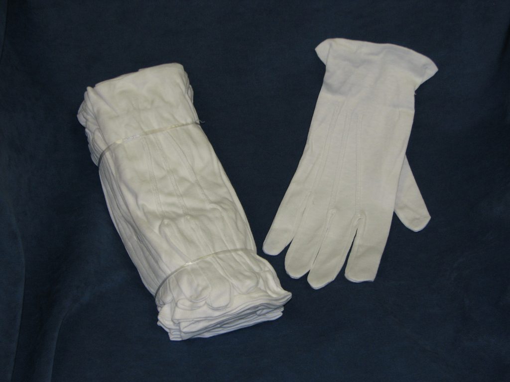 Crucifix – Walnut 10 inch JC9555 – Vancouver Casket